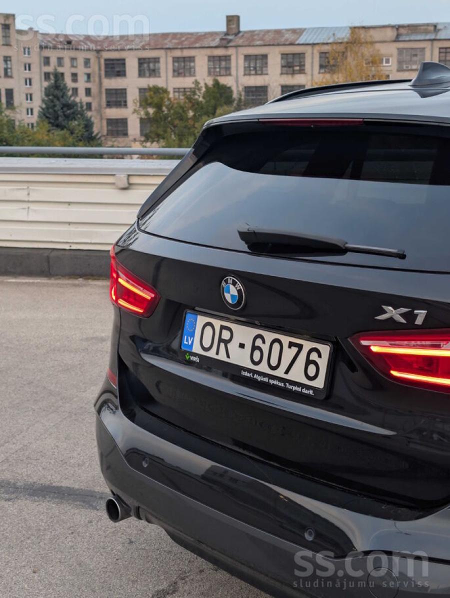 Melns BMW X1 2017 Rīga, ar dzinēja tilpumu 2.00 L un nobraukumu 213 tūkst. km par 15600 €, foto 7 vietnē AUTOMOTO.COM.LV