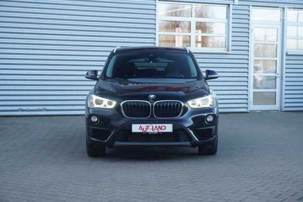 Melns BMW X1 2018 Kauņa, ar dzinēja tilpumu 1.50 L un nobraukumu 71 tūkst. km par 23420 €, foto 3 vietnē AUTOMOTO.COM.LV