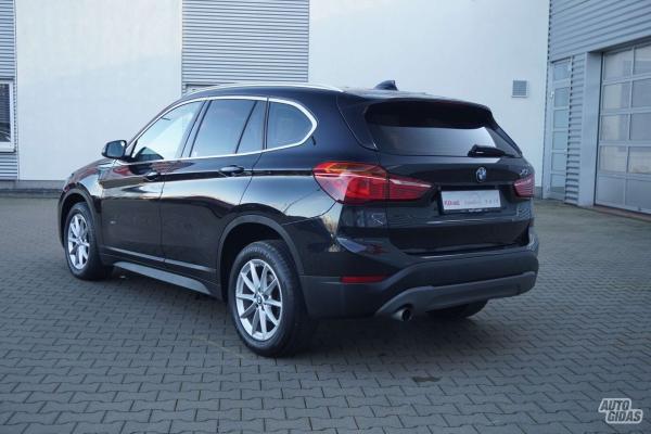 Melns BMW X1 2018 Kauņa, ar dzinēja tilpumu 1.50 L un nobraukumu 71 tūkst. km par 23420 €, foto 8 vietnē AUTOMOTO.COM.LV