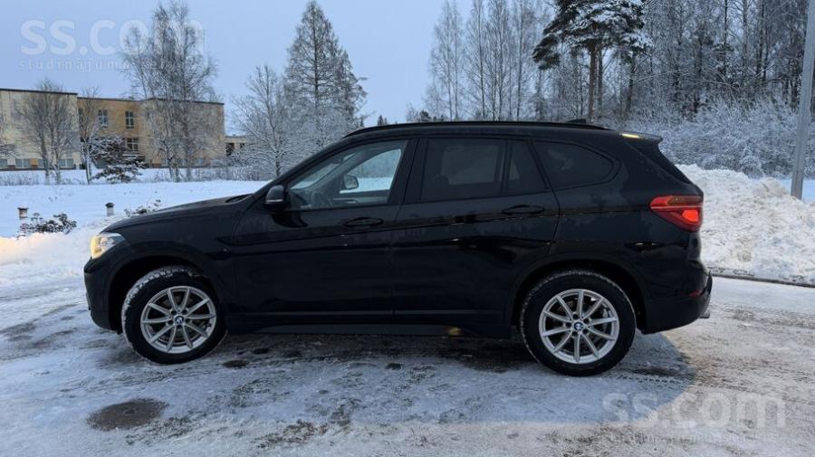 Melns BMW X1 2018 Rīga, ar dzinēja tilpumu 2.00 L un nobraukumu 232 tūkst. km par 16000 €, foto 1 vietnē AUTOMOTO.COM.LV