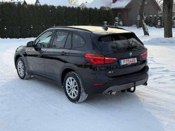 Melns BMW X1 2018 Vilkaviškis, ar dzinēja tilpumu 2.00 L un nobraukumu 194 tūkst. km par 14200 €, foto 4 vietnē AUTOMOTO.COM.LV