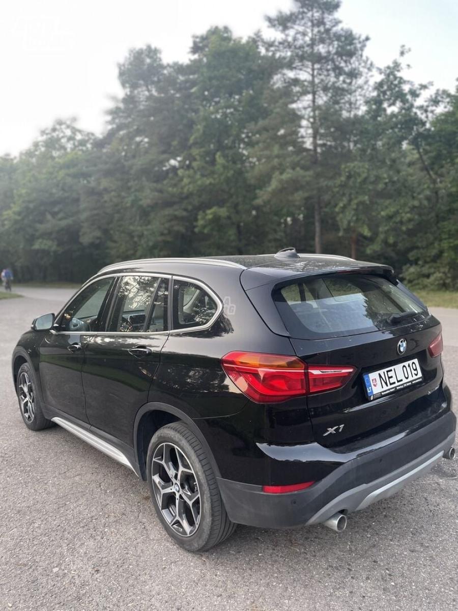 Black BMW X1 2018 in Kaunas, with an engine capacity of 2.00 L and mileage of 137 thousand km for 12000 €, photo 2 on AUTOMOTO.COM.LV