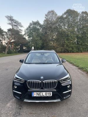 Black BMW X1 2018 in Kaunas, with an engine capacity of 2.00 L and mileage of 137 thousand km for 12000 €, photo 4 on AUTOMOTO.COM.LV