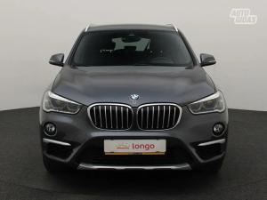 Black BMW X1 2018 in Vilnius, with an engine capacity of 2.00 L and mileage of 154 thousand km for 16999 €, photo 4 on AUTOMOTO.COM.LV
