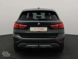 Black BMW X1 2018 in Vilnius, with an engine capacity of 2.00 L and mileage of 154 thousand km for 16999 €, photo 6 on AUTOMOTO.COM.LV