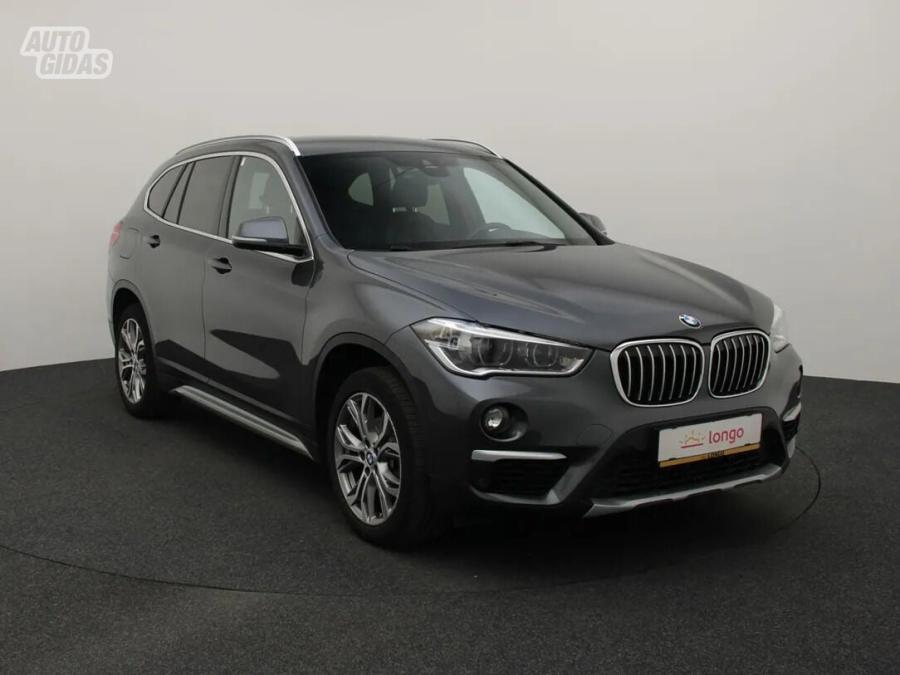 Black BMW X1 2018 in Vilnius, with an engine capacity of 2.00 L and mileage of 154 thousand km for 16999 €, photo 11 on AUTOMOTO.COM.LV