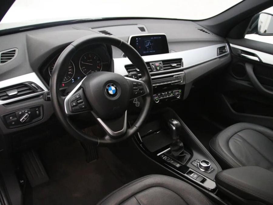 Black BMW X1 2018 in Vilnius, with an engine capacity of 2.00 L and mileage of 154 thousand km for 16999 €, photo 17 on AUTOMOTO.COM.LV