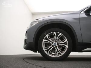 Black BMW X1 2018 in Vilnius, with an engine capacity of 2.00 L and mileage of 154 thousand km for 16999 €, photo 29 on AUTOMOTO.COM.LV