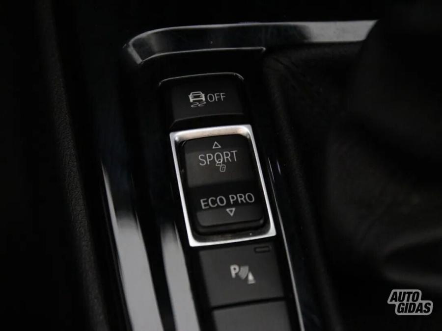Black BMW X1 2018 in Vilnius, with an engine capacity of 2.00 L and mileage of 154 thousand km for 16999 €, photo 31 on AUTOMOTO.COM.LV