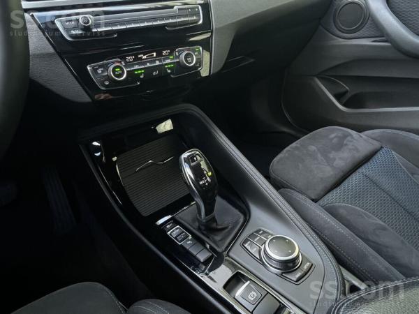 Black BMW X1 2018 in Riga, with an engine capacity of 1.50 L and mileage of 146 thousand km for 15500 €, photo 9 on AUTOMOTO.COM.LV