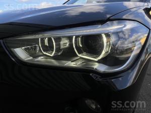 Black BMW X1 2018 in Riga, with an engine capacity of 1.50 L and mileage of 146 thousand km for 15500 €, photo 19 on AUTOMOTO.COM.LV