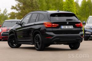 Melns BMW X1 2018 Jelgava, ar dzinēja tilpumu 2.00 L un nobraukumu 0 tūkst. km par 14600 €, foto 6 vietnē AUTOMOTO.COM.LV