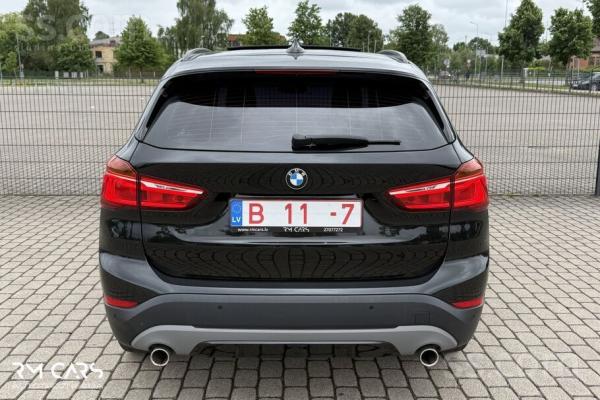 Black BMW X1 2018 in Jelgava, with an engine capacity of 2.00 L and mileage of 0 thousand km for 15450 €, photo 6 on AUTOMOTO.COM.LV
