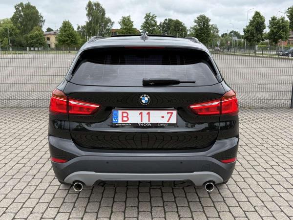 Black BMW X1 2018 in Joniskis, with an engine capacity of 2.00 L and mileage of 157 thousand km for 15450 €, photo 6 on AUTOMOTO.COM.LV
