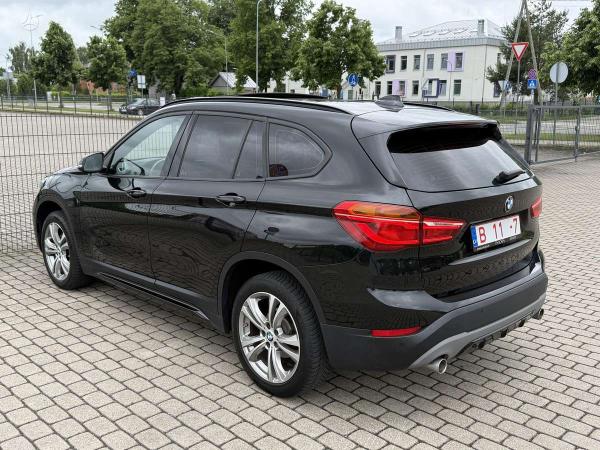 Black BMW X1 2018 in Joniskis, with an engine capacity of 2.00 L and mileage of 157 thousand km for 15450 €, photo 7 on AUTOMOTO.COM.LV