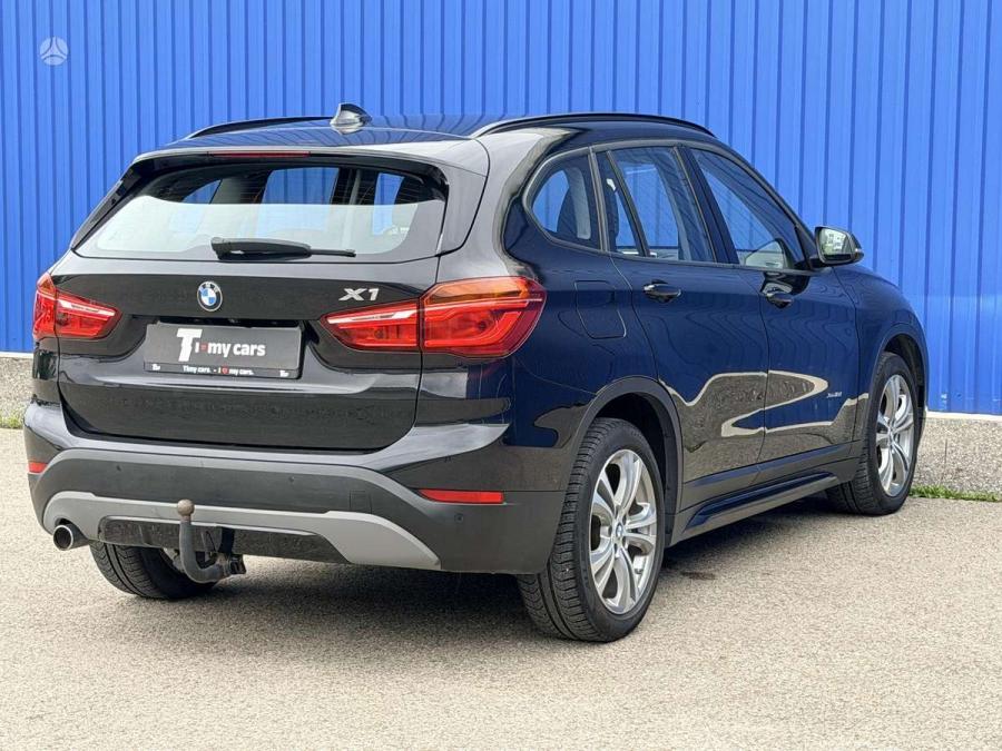 Melns BMW X1 2018 Kauņa, ar dzinēja tilpumu 2.00 L un nobraukumu 181 tūkst. km par 15900 €, foto 3 vietnē AUTOMOTO.COM.LV