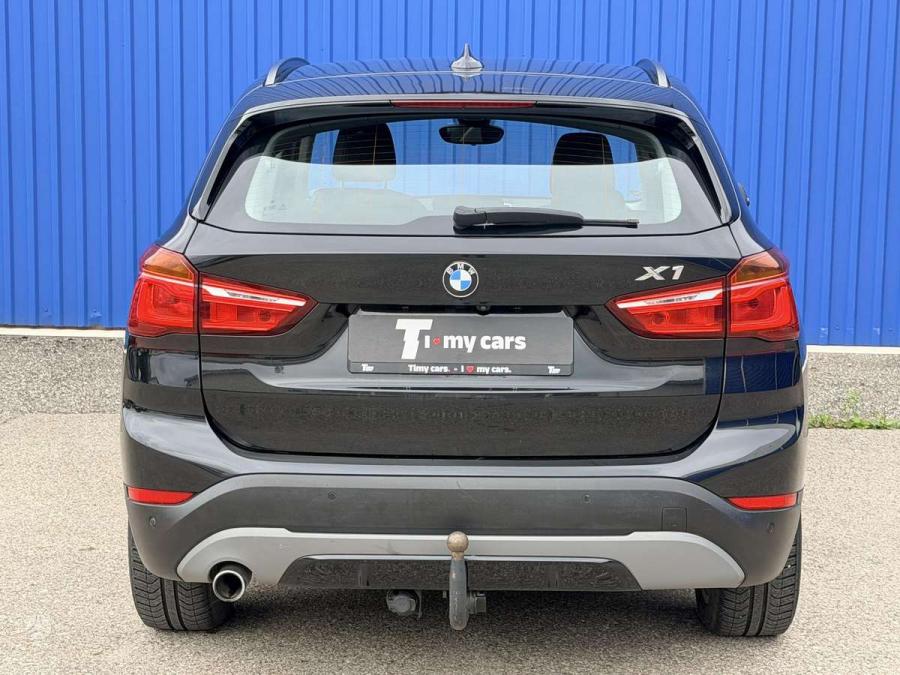 Melns BMW X1 2018 Kauņa, ar dzinēja tilpumu 2.00 L un nobraukumu 181 tūkst. km par 15900 €, foto 5 vietnē AUTOMOTO.COM.LV