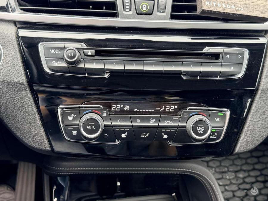 Melns BMW X1 2018 Kauņa, ar dzinēja tilpumu 2.00 L un nobraukumu 181 tūkst. km par 15900 €, foto 25 vietnē AUTOMOTO.COM.LV