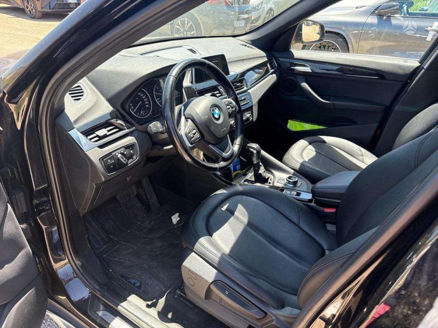 Black BMW X1 2018 in Siauliai, with an engine capacity of 2.00 L and mileage of 230 thousand km for 11700 €, photo 10 on AUTOMOTO.COM.LV