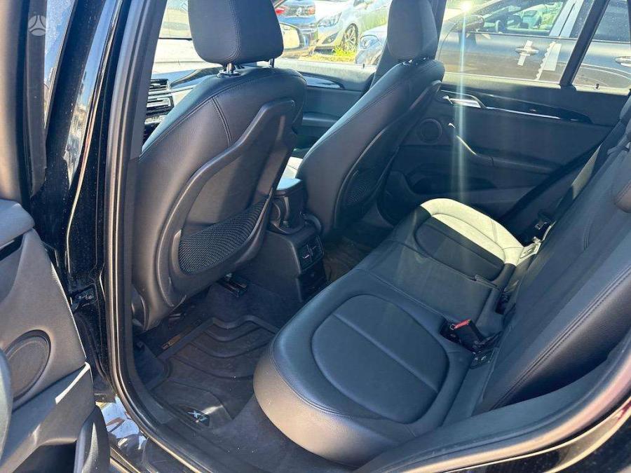 Black BMW X1 2018 in Siauliai, with an engine capacity of 2.00 L and mileage of 230 thousand km for 11700 €, photo 12 on AUTOMOTO.COM.LV