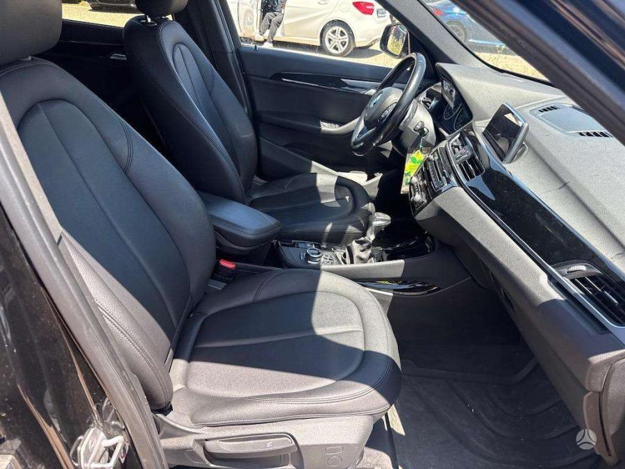 Black BMW X1 2018 in Siauliai, with an engine capacity of 2.00 L and mileage of 230 thousand km for 11700 €, photo 16 on AUTOMOTO.COM.LV