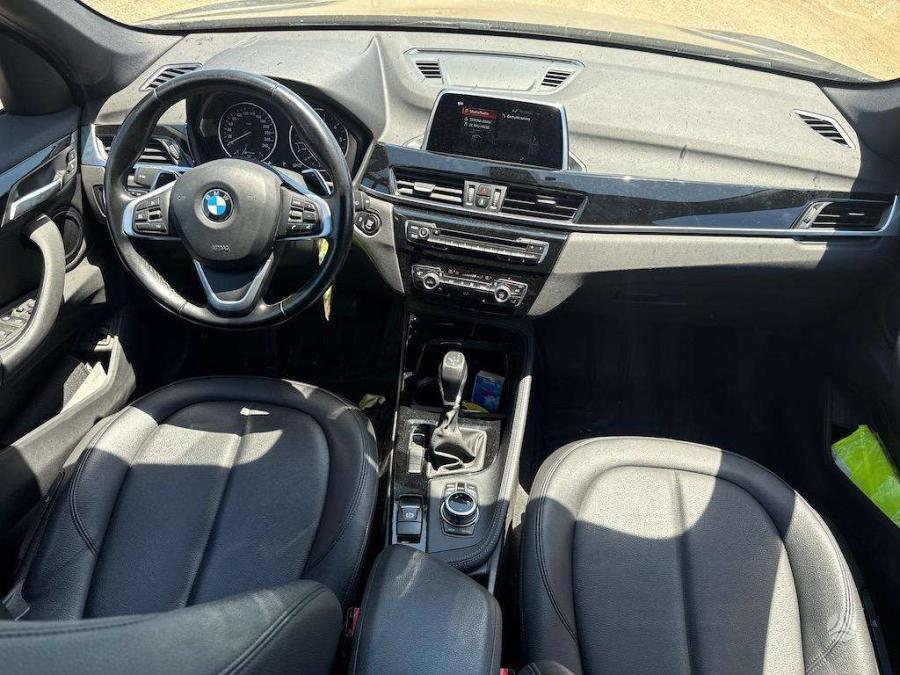 Black BMW X1 2018 in Siauliai, with an engine capacity of 2.00 L and mileage of 230 thousand km for 11700 €, photo 20 on AUTOMOTO.COM.LV
