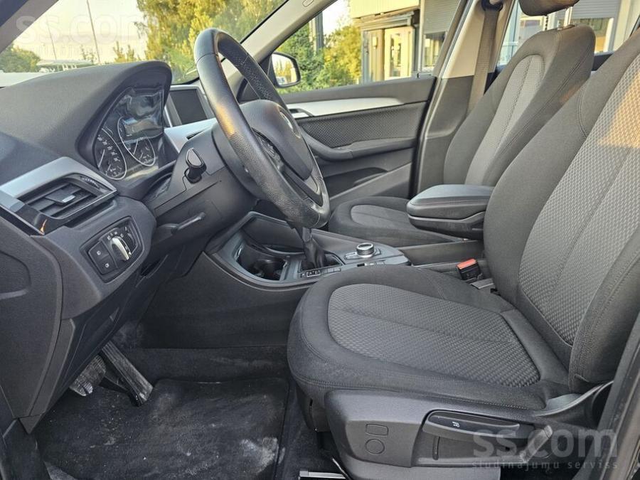 Melns BMW X1 2018 Bauska, ar dzinēja tilpumu 2.00 L un nobraukumu 240 tūkst. km par 12999 €, foto 6 vietnē AUTOMOTO.COM.LV