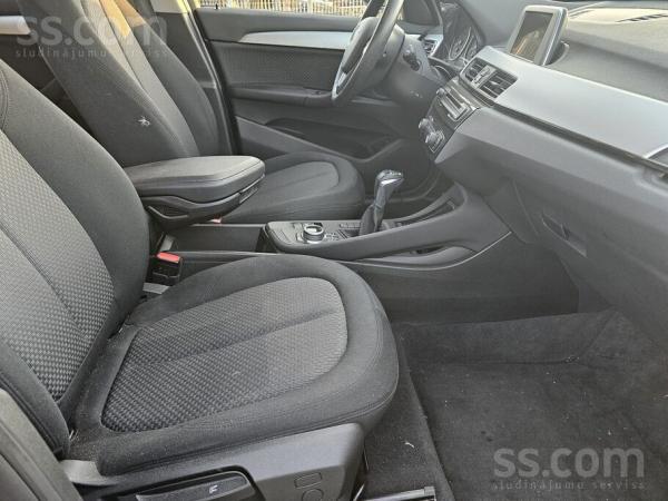 Melns BMW X1 2018 Bauska, ar dzinēja tilpumu 2.00 L un nobraukumu 240 tūkst. km par 12999 €, foto 9 vietnē AUTOMOTO.COM.LV
