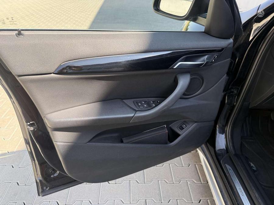 Melns BMW X1 2018 Šauļi, ar dzinēja tilpumu 2.00 L un nobraukumu 230 tūkst. km par 11700 €, foto 22 vietnē AUTOMOTO.COM.LV