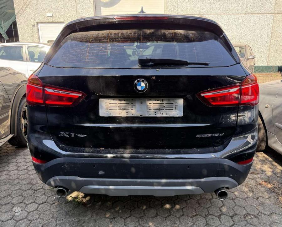 Melns BMW X1 2018 Šauļi, ar dzinēja tilpumu 2.00 L un nobraukumu 168 tūkst. km par 14200 €, foto 6 vietnē AUTOMOTO.COM.LV