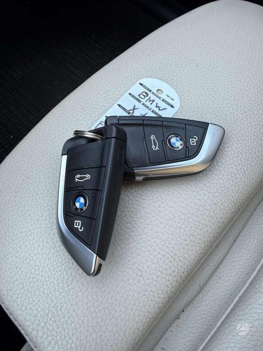 Melns BMW X1 2018 Šauļi, ar dzinēja tilpumu 2.00 L un nobraukumu 168 tūkst. km par 14200 €, foto 17 vietnē AUTOMOTO.COM.LV