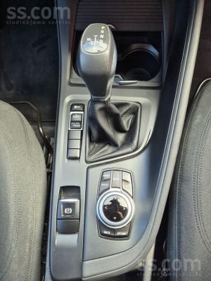 Black BMW X1 2018 in Bauska, with an engine capacity of 2.00 L and mileage of 241 thousand km for 13400 €, photo 22 on AUTOMOTO.COM.LV