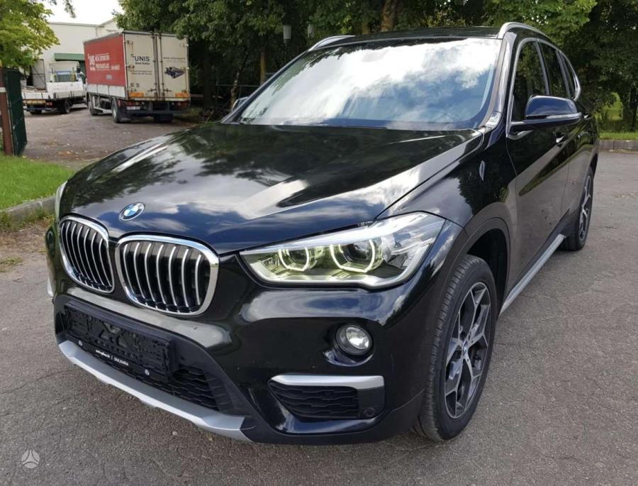 Melns BMW X1 2018 Šauļi, ar dzinēja tilpumu 2.00 L un nobraukumu 168 tūkst. km par 13900 €, foto 4 vietnē AUTOMOTO.COM.LV
