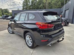 Black BMW X1 2018 in Utena, with an engine capacity of 2.00 L and mileage of 226 thousand km for 12490 €, photo 5 on AUTOMOTO.COM.LV