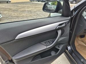 Black BMW X1 2018 in Utena, with an engine capacity of 2.00 L and mileage of 226 thousand km for 12490 €, photo 13 on AUTOMOTO.COM.LV