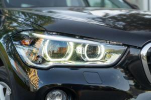 Black BMW X1 2018 in Vilnius, with an engine capacity of 2.00 L and mileage of 226 thousand km for 11900 €, photo 4 on AUTOMOTO.COM.LV
