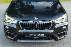 Black BMW X1 2018 in Vilnius, with an engine capacity of 2.00 L and mileage of 226 thousand km for 11900 €, photo 6 on AUTOMOTO.COM.LV