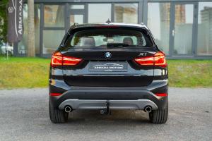 Black BMW X1 2018 in Vilnius, with an engine capacity of 2.00 L and mileage of 226 thousand km for 11900 €, photo 13 on AUTOMOTO.COM.LV