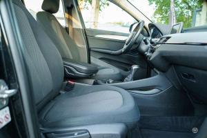 Black BMW X1 2018 in Vilnius, with an engine capacity of 2.00 L and mileage of 226 thousand km for 11900 €, photo 20 on AUTOMOTO.COM.LV