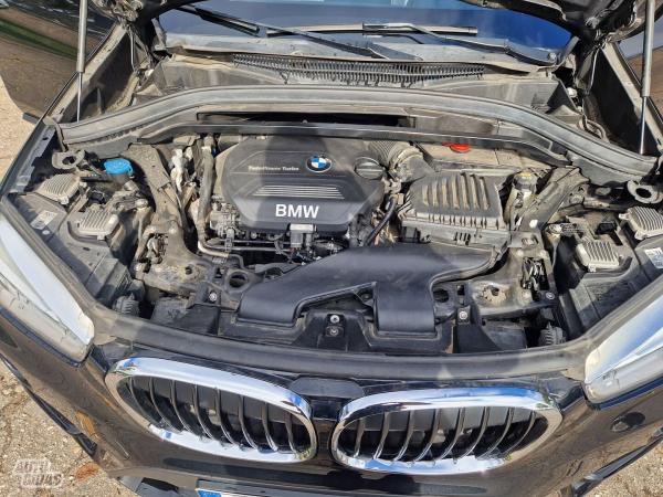 BMW X1 2018 in Kaunas on AUTOMOTO.COM.LV Black BMW X1 2018 in Kaunas, with an engine capacity of 2.00 L and mileage of 294 thousand km for 13800 €, photo 5 on AUTOMOTO.COM.LV