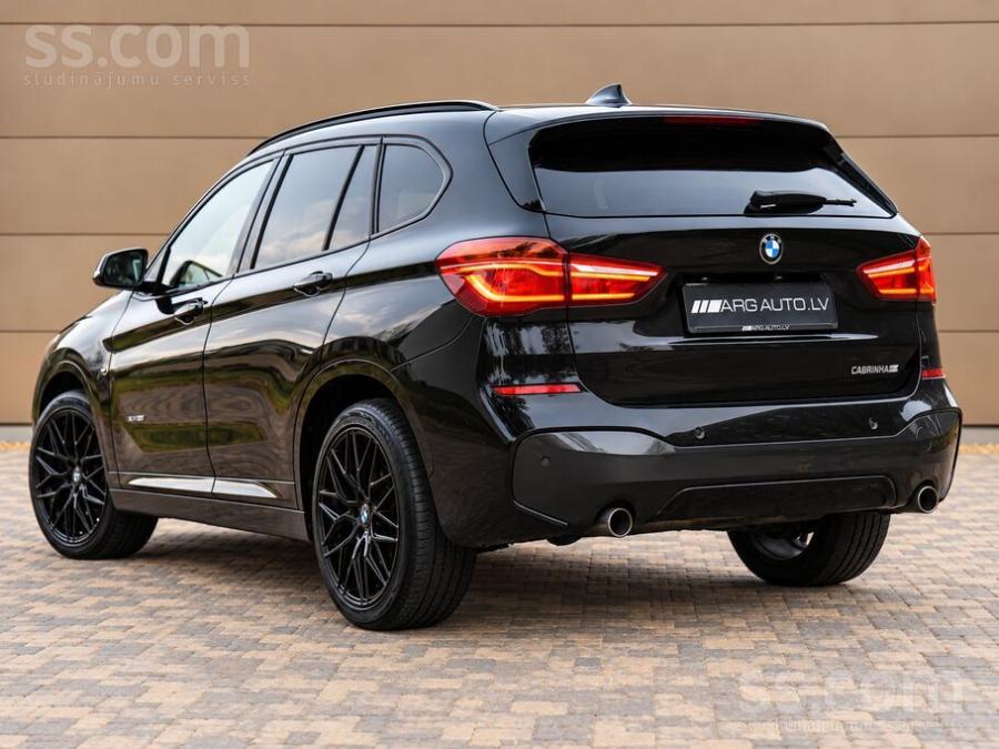 Black BMW X1 2018 in Tukums, with an engine capacity of 2.00 L and mileage of 162 thousand km for 17990 €, photo 3 on AUTOMOTO.COM.LV