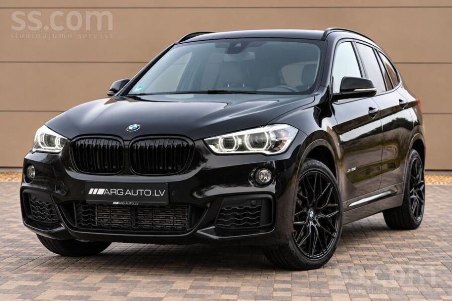 Black BMW X1 2018 in Tukums, with an engine capacity of 2.00 L and mileage of 162 thousand km for 17990 €, photo 4 on AUTOMOTO.COM.LV