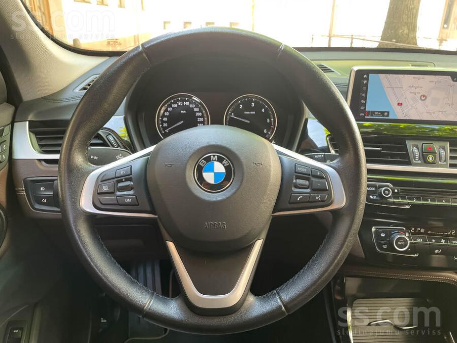 Black BMW X1 2019 in Riga, with an engine capacity of 2.00 L and mileage of 230 thousand km for 10000 €, photo 5 on AUTOMOTO.COM.LV