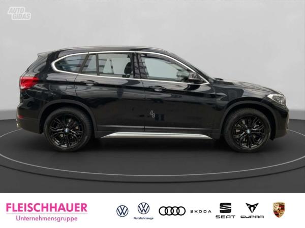 Black BMW X1 2019 in Kaunas, with an engine capacity of 2.00 L and mileage of 44 thousand km for 28559 €, photo 3 on AUTOMOTO.COM.LV