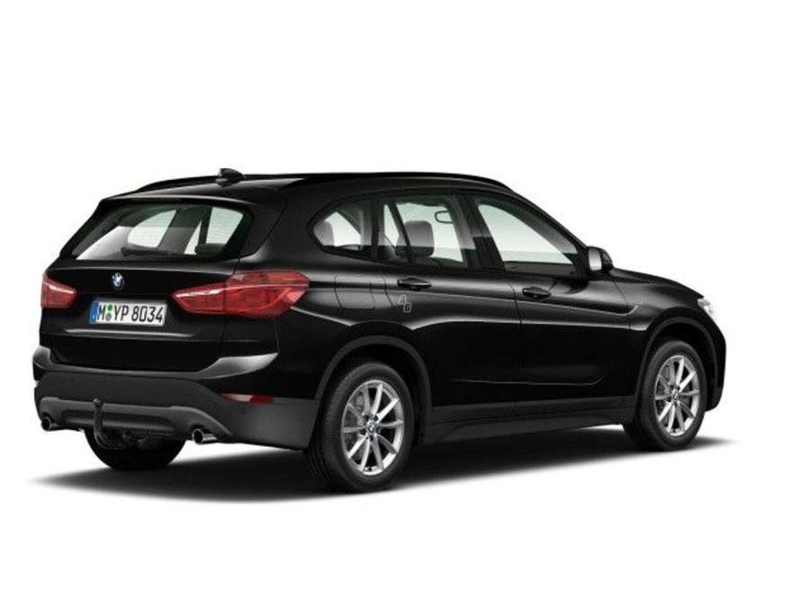 Black BMW X1 2019 in Kaunas, with an engine capacity of 2.00 L and mileage of 76 thousand km for 26448 €, photo 5 on AUTOMOTO.COM.LV