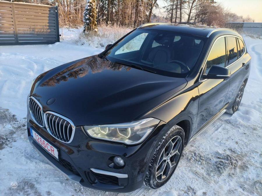 Black BMW X1 2019 in Kaunas, with an engine capacity of 2.00 L and mileage of 174 thousand km for 14900 €, photo 2 on AUTOMOTO.COM.LV