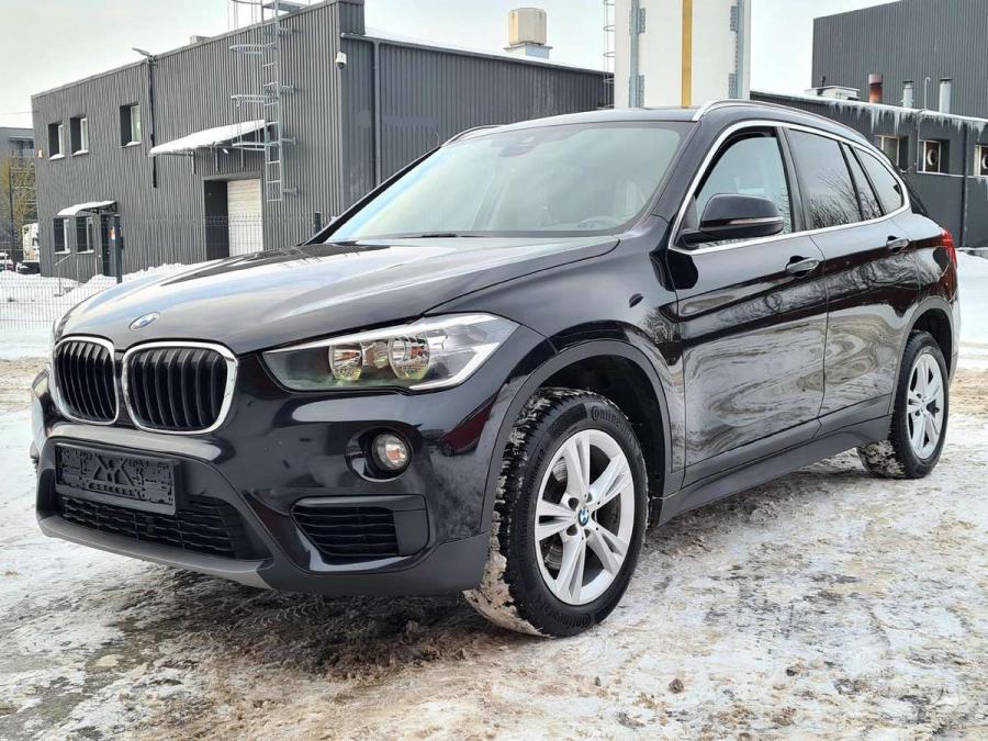 Black BMW X1 2019 in Kaunas, with an engine capacity of 2.00 L and mileage of 277 thousand km for 11990 €, photo 2 on AUTOMOTO.COM.LV