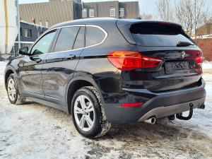 Black BMW X1 2019 in Kaunas, with an engine capacity of 2.00 L and mileage of 277 thousand km for 11990 €, photo 3 on AUTOMOTO.COM.LV