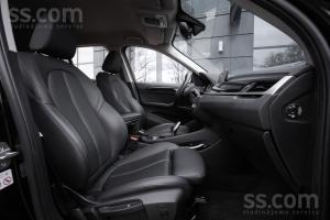 Melns BMW X1 2019 Jelgava, ar dzinēja tilpumu 1.80 L un nobraukumu 0 tūkst. km par 17990 €, foto 17 vietnē AUTOMOTO.COM.LV
