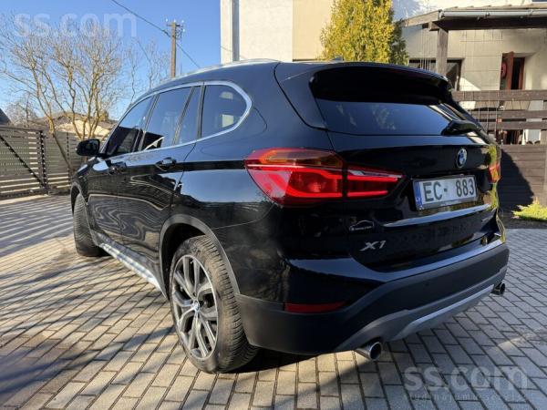 Melns BMW X1 2019 Rīga, ar dzinēja tilpumu 2.00 L un nobraukumu 137 tūkst. km par 19500 €, foto 4 vietnē AUTOMOTO.COM.LV